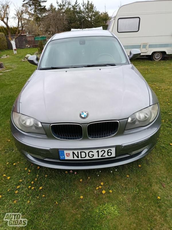 Pelēks BMW 118 2011 Marijampole, ar dzinēja tilpumu 2.00 L un nobraukumu 305 tūkst. km par 2600 €, foto 8 vietnē AUTOMOTO.COM.LV