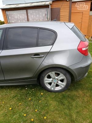 Grey BMW 118 2011 in Marijampole, with an engine capacity of 2.00 L and mileage of 305 thousand km for 2600 €, photo 11 on AUTOMOTO.COM.LV