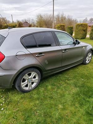 Grey BMW 118 2011 in Marijampole, with an engine capacity of 2.00 L and mileage of 305 thousand km for 2600 €, photo 13 on AUTOMOTO.COM.LV