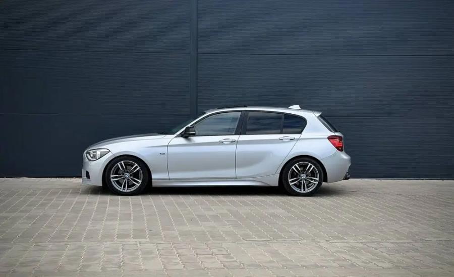 Pelēks BMW 118 2011 Rīga, ar dzinēja tilpumu 1.60 L un nobraukumu 181 tūkst. km par 5550 €, foto 3 vietnē AUTOMOTO.COM.LV