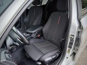 Pelēks BMW 118 2011 Rīga, ar dzinēja tilpumu 1.60 L un nobraukumu 181 tūkst. km par 5550 €, foto 12 vietnē AUTOMOTO.COM.LV