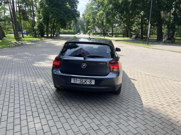 Grey BMW 118 2011 in Alytus, with an engine capacity of 2.00 L and mileage of 270 thousand km for 7250 €, photo 6 on AUTOMOTO.COM.LV