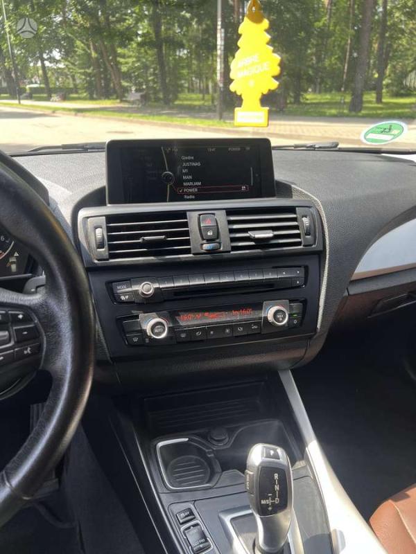 Grey BMW 118 2011 in Alytus, with an engine capacity of 2.00 L and mileage of 270 thousand km for 7250 €, photo 9 on AUTOMOTO.COM.LV