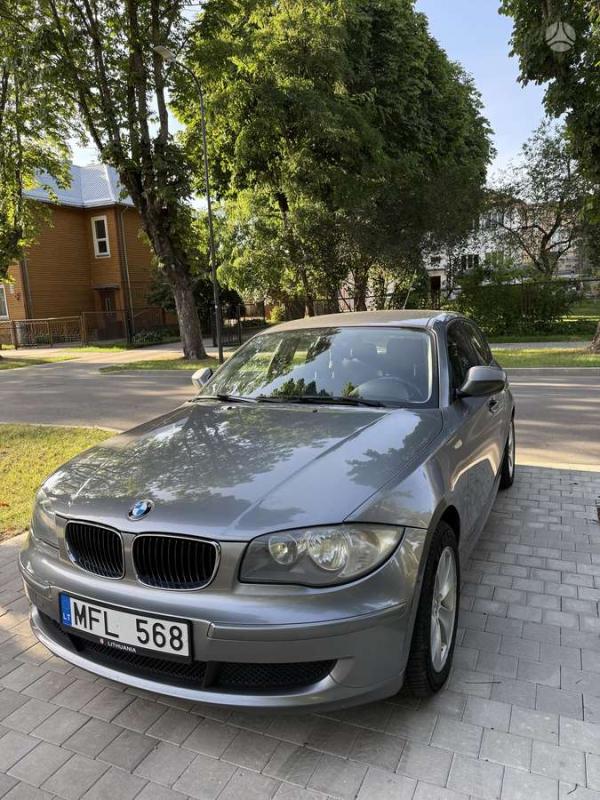 Pelēks BMW 118 2011 Kauņa, ar dzinēja tilpumu 2.00 L un nobraukumu 320 tūkst. km par 3950 €, foto 1 vietnē AUTOMOTO.COM.LV