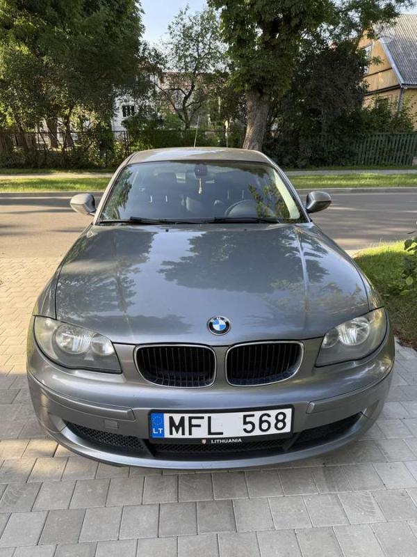 Pelēks BMW 118 2011 Kauņa, ar dzinēja tilpumu 2.00 L un nobraukumu 320 tūkst. km par 3950 €, foto 3 vietnē AUTOMOTO.COM.LV