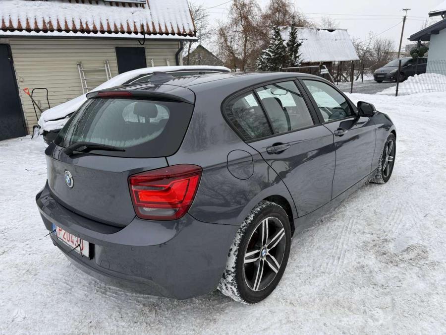 Grey BMW 118 2012 in Kaunas, with an engine capacity of 2.00 L and mileage of 330 thousand km for 6150 €, photo 5 on AUTOMOTO.COM.LV