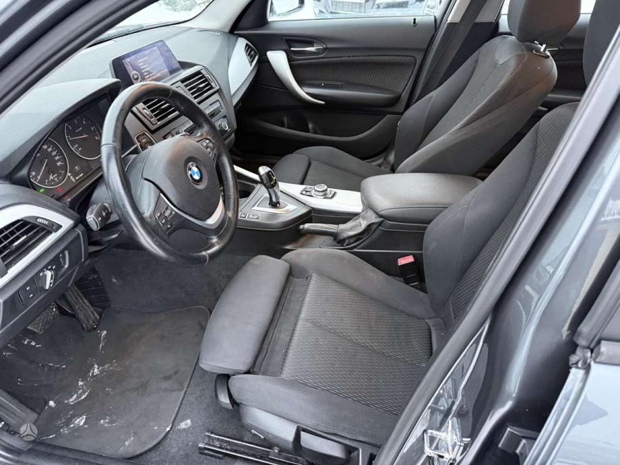Grey BMW 118 2012 in Kaunas, with an engine capacity of 2.00 L and mileage of 330 thousand km for 6150 €, photo 12 on AUTOMOTO.COM.LV