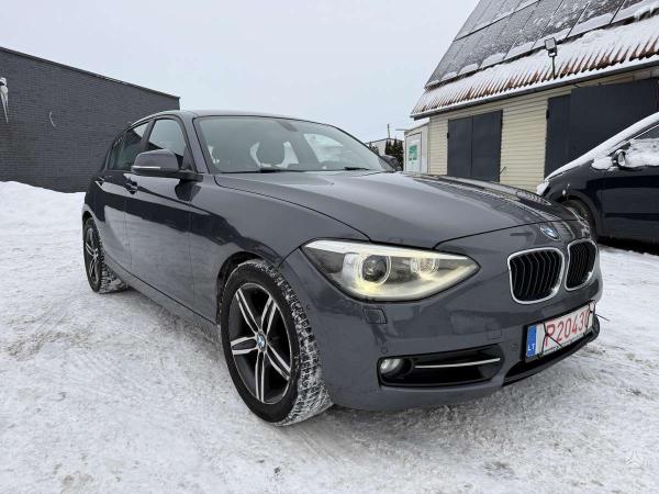 Grey BMW 118 2012 in Kaunas, with an engine capacity of 2.00 L and mileage of 330 thousand km for 6000 €, photo 3 on AUTOMOTO.COM.LV