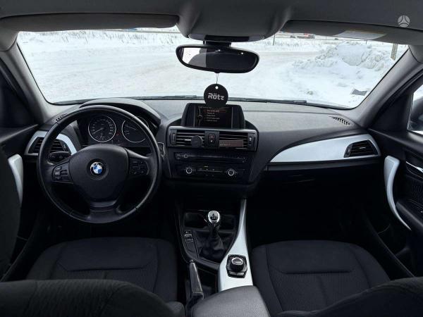 Grey BMW 118 2012 in Kaunas, with an engine capacity of 2.00 L and mileage of 231 thousand km for 5700 €, photo 7 on AUTOMOTO.COM.LV