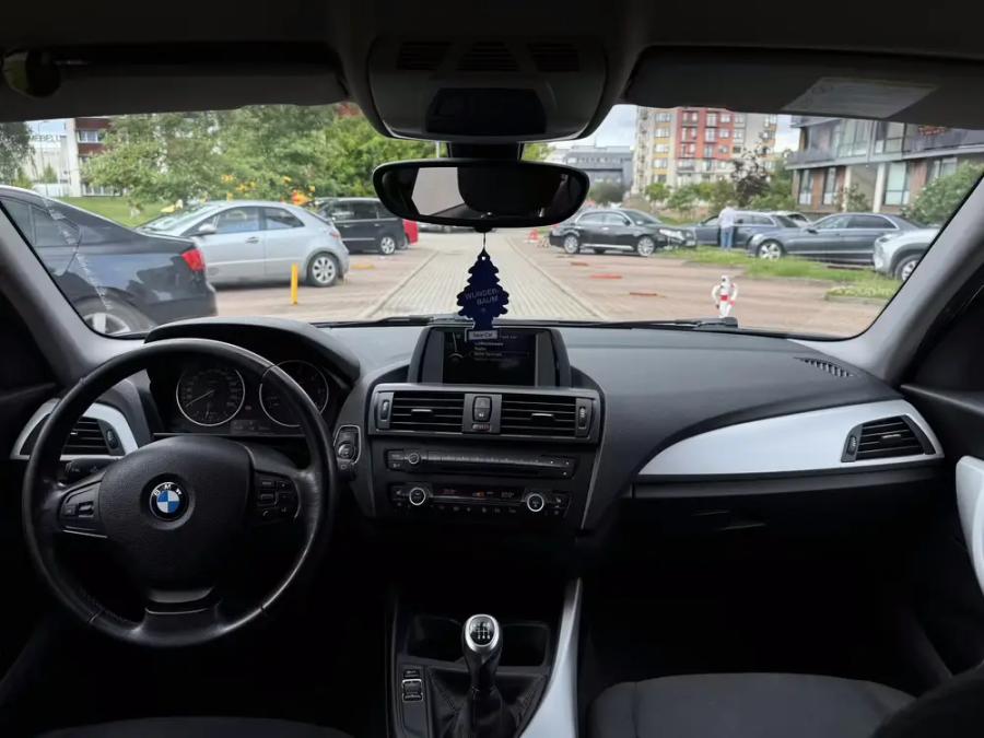 Pelēks BMW 118 2012 Rīga, ar dzinēja tilpumu 2.00 L un nobraukumu 376 tūkst. km par 4490 €, foto 9 vietnē AUTOMOTO.COM.LV