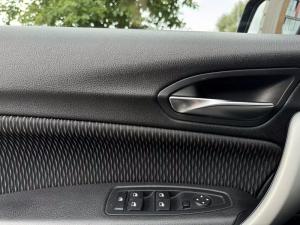 Pelēks BMW 118 2012 Rīga, ar dzinēja tilpumu 2.00 L un nobraukumu 376 tūkst. km par 4490 €, foto 22 vietnē AUTOMOTO.COM.LV