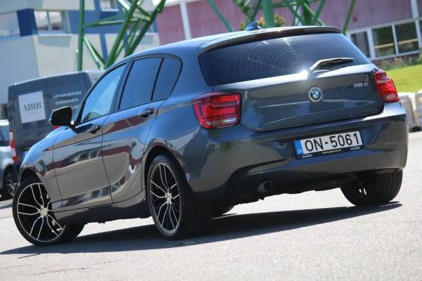 Grey BMW 118 2012 in Riga, with an engine capacity of 2.00 L and mileage of 260 thousand km for 6790 €, photo 4 on AUTOMOTO.COM.LV