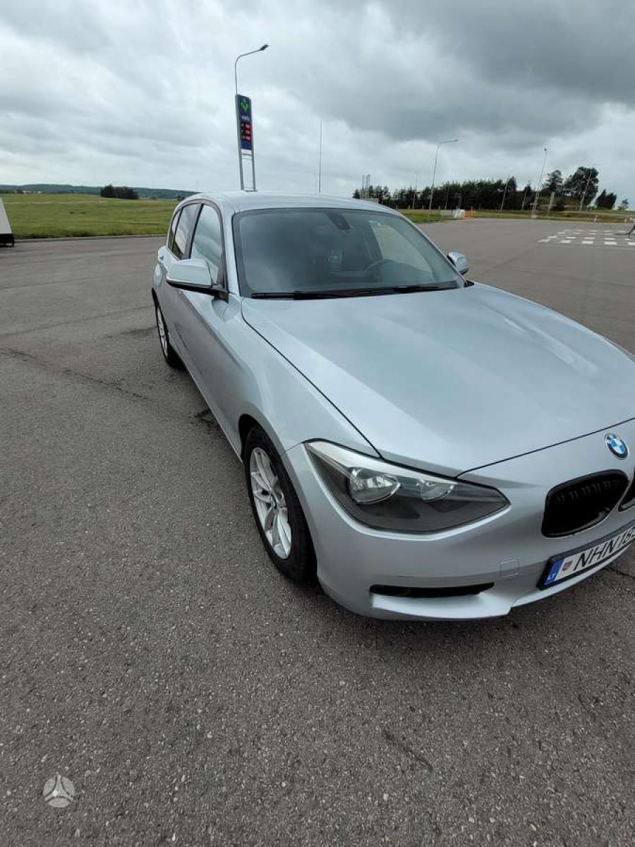 Pelēks BMW 118 2012 Kalvarija, ar dzinēja tilpumu 2.00 L un nobraukumu 300 tūkst. km par 5500 €, foto 3 vietnē AUTOMOTO.COM.LV