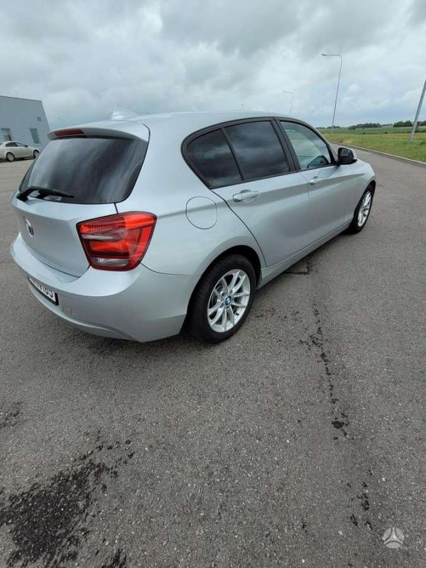 Pelēks BMW 118 2012 Kalvarija, ar dzinēja tilpumu 2.00 L un nobraukumu 300 tūkst. km par 5500 €, foto 4 vietnē AUTOMOTO.COM.LV