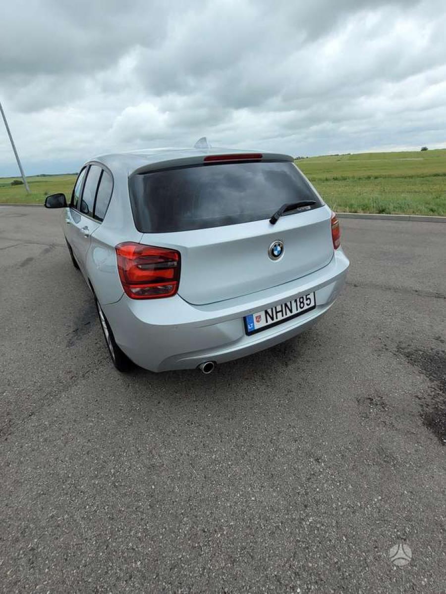 Pelēks BMW 118 2012 Kalvarija, ar dzinēja tilpumu 2.00 L un nobraukumu 300 tūkst. km par 5500 €, foto 6 vietnē AUTOMOTO.COM.LV