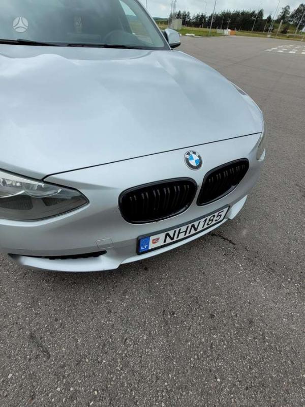 Pelēks BMW 118 2012 Kalvarija, ar dzinēja tilpumu 2.00 L un nobraukumu 300 tūkst. km par 5500 €, foto 7 vietnē AUTOMOTO.COM.LV