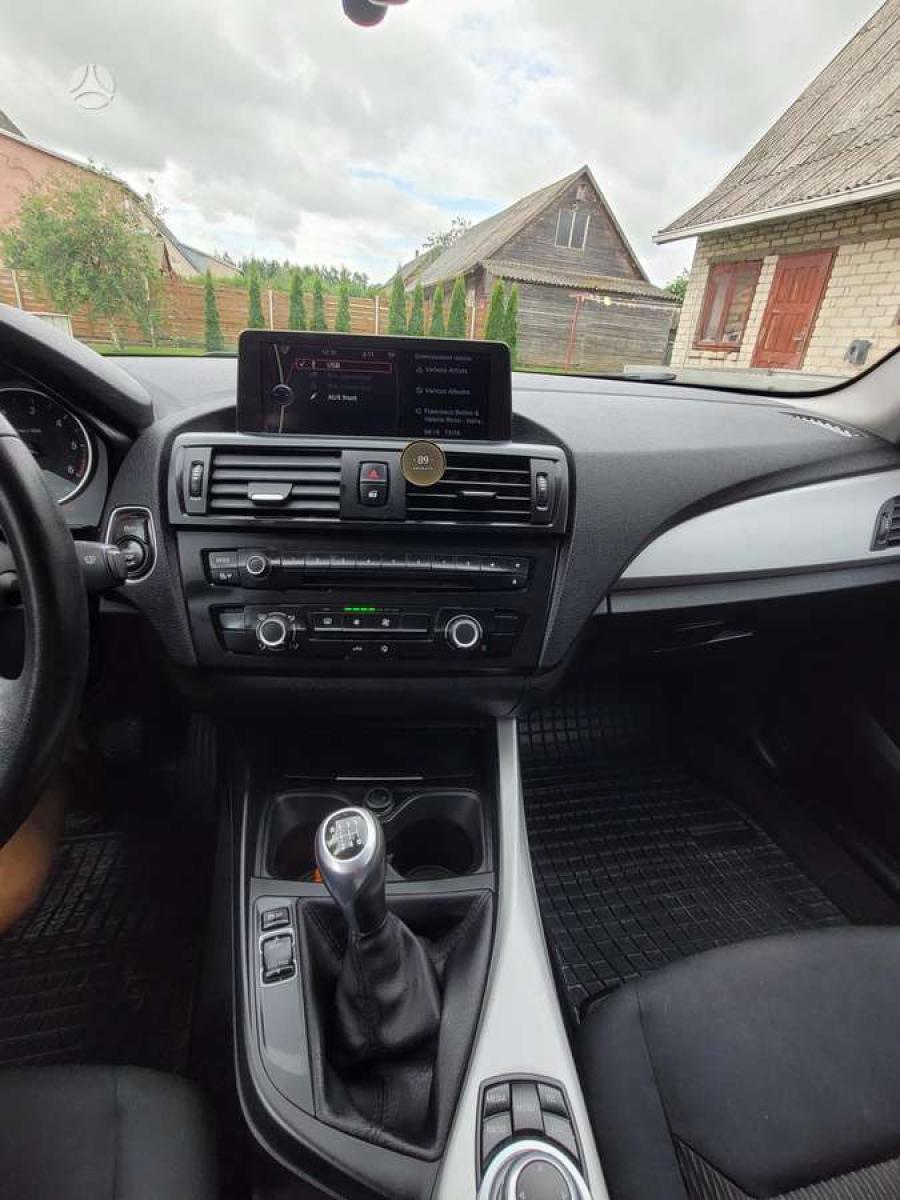 Pelēks BMW 118 2012 Kalvarija, ar dzinēja tilpumu 2.00 L un nobraukumu 300 tūkst. km par 5500 €, foto 12 vietnē AUTOMOTO.COM.LV