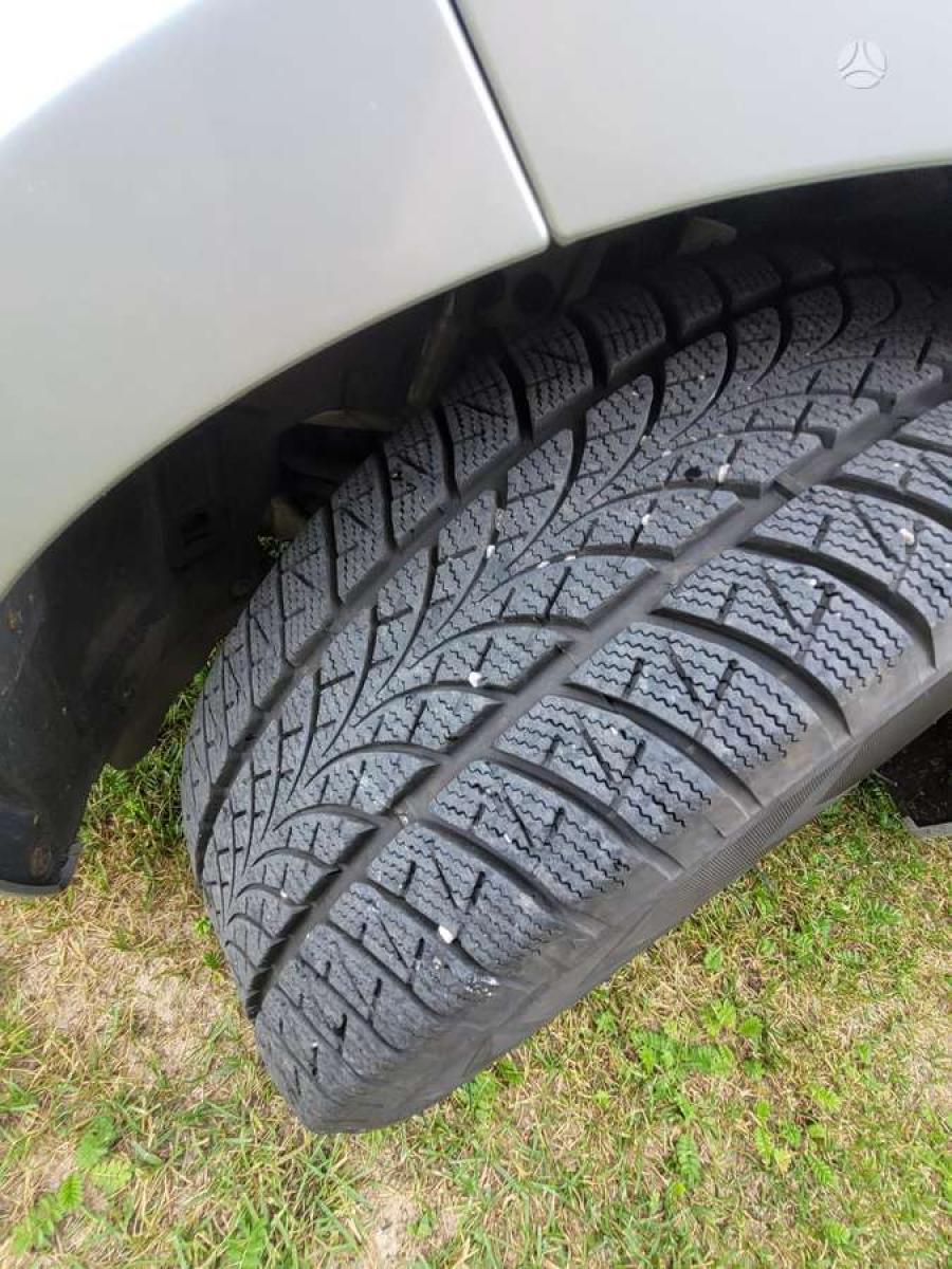 Pelēks BMW 118 2012 Kalvarija, ar dzinēja tilpumu 2.00 L un nobraukumu 300 tūkst. km par 5500 €, foto 13 vietnē AUTOMOTO.COM.LV