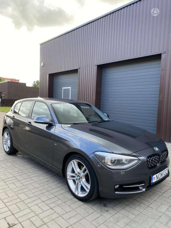 Grey BMW 118 2012 in Kaisiadorys, with an engine capacity of 2.00 L and mileage of 292 thousand km for 5950 €, photo 4 on AUTOMOTO.COM.LV