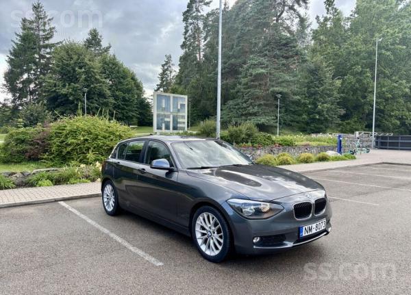 Grey BMW 118 2012 in Ogre, with an engine capacity of 1.60 L and mileage of 156 thousand km for 5300 €, photo 1 on AUTOMOTO.COM.LV