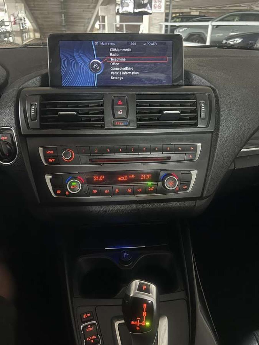 Pelēks BMW 118 2012 Viļņa, ar dzinēja tilpumu 2.00 L un nobraukumu 282 tūkst. km par 5490 €, foto 18 vietnē AUTOMOTO.COM.LV