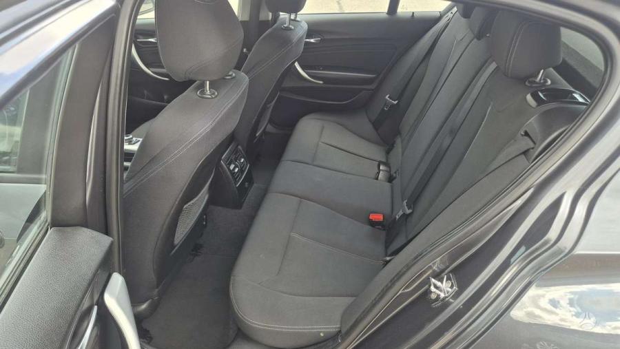 Pelēks BMW 118 2012 Marijampole, ar dzinēja tilpumu 1.60 L un nobraukumu 200 tūkst. km par 4450 €, foto 15 vietnē AUTOMOTO.COM.LV