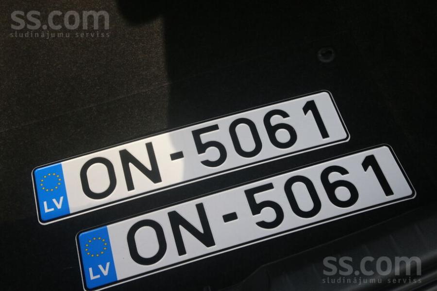 Pelēks BMW 118 2012 Rīga, ar dzinēja tilpumu 2.00 L un nobraukumu 260 tūkst. km par 5990 €, foto 31 vietnē AUTOMOTO.COM.LV