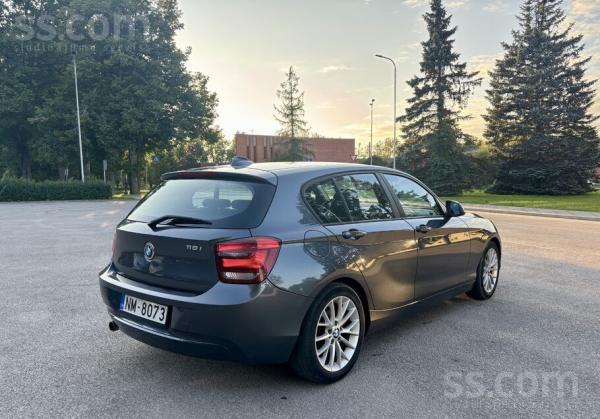 Pelēks BMW 118 2012 Ogre, ar dzinēja tilpumu 1.60 L un nobraukumu 157 tūkst. km par 5200 €, foto 4 vietnē AUTOMOTO.COM.LV
