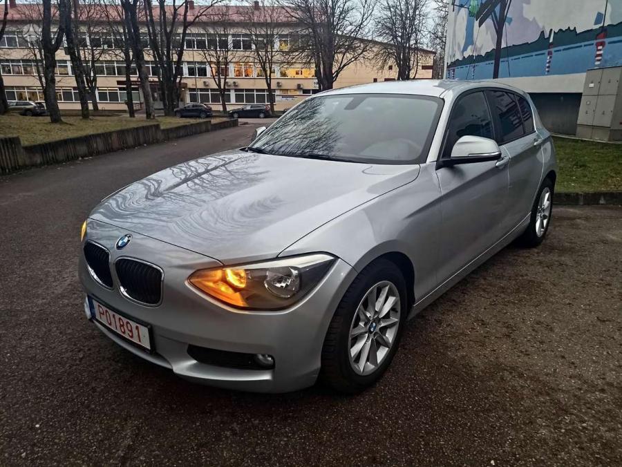 Grey BMW 118 2013 in Elektrenai, with an engine capacity of 2.00 L and mileage of 281 thousand km for 4999 €, photo 1 on AUTOMOTO.COM.LV