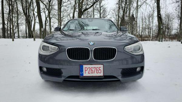 Grey BMW 118 2013 in Alytus, with an engine capacity of 2.00 L and mileage of 293 thousand km for 7250 €, photo 4 on AUTOMOTO.COM.LV