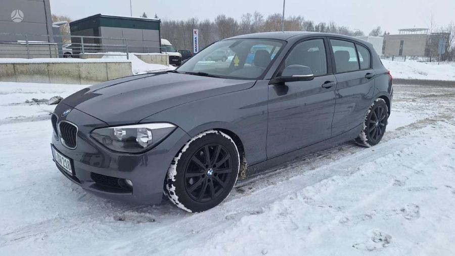 Pelēks BMW 118 2013 Kauņa, ar dzinēja tilpumu 2.00 L un nobraukumu 269 tūkst. km par 5500 €, foto 1 vietnē AUTOMOTO.COM.LV