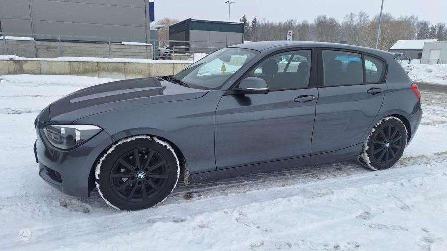 Pelēks BMW 118 2013 Kauņa, ar dzinēja tilpumu 2.00 L un nobraukumu 269 tūkst. km par 5500 €, foto 5 vietnē AUTOMOTO.COM.LV
