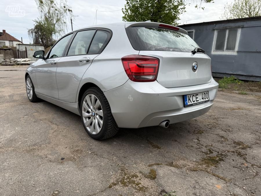 Grey BMW 118 2013 in Kaunas, with an engine capacity of 2.00 L and mileage of 291 thousand km for 4900 €, photo 4 on AUTOMOTO.COM.LV