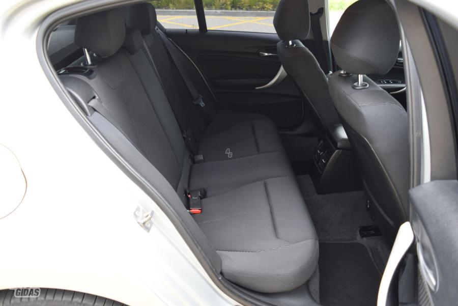 Grey BMW 118 2013 in Vilnius, with an engine capacity of 2.00 L and mileage of 212 thousand km for 6400 €, photo 10 on AUTOMOTO.COM.LV