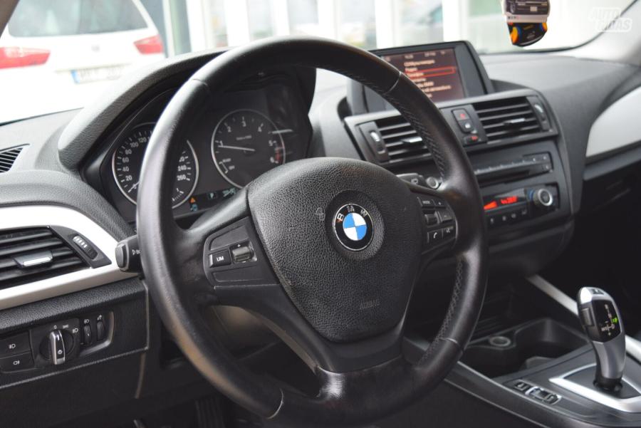Grey BMW 118 2013 in Vilnius, with an engine capacity of 2.00 L and mileage of 212 thousand km for 6400 €, photo 12 on AUTOMOTO.COM.LV