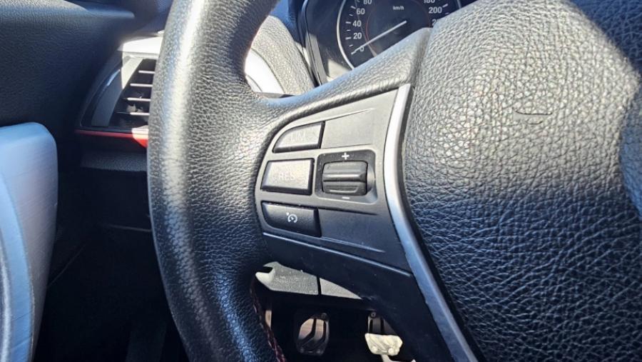 Pelēks BMW 118 2014 Rīga, ar dzinēja tilpumu 2.00 L un nobraukumu 187 tūkst. km par 9950 €, foto 36 vietnē AUTOMOTO.COM.LV