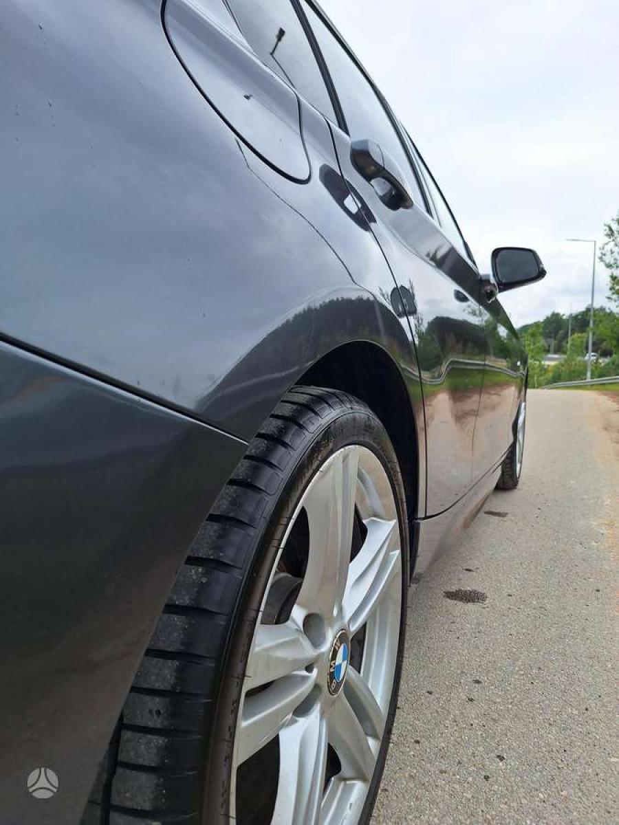 Grey BMW 118 2014 in Vilnius, with an engine capacity of 2.00 L and mileage of 123 thousand km for 8999 €, photo 15 on AUTOMOTO.COM.LV