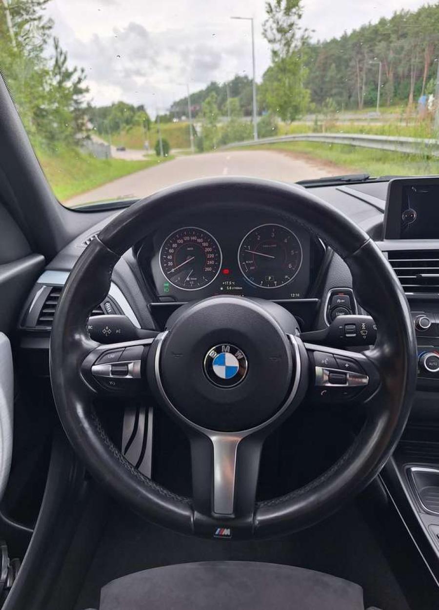 Grey BMW 118 2014 in Vilnius, with an engine capacity of 2.00 L and mileage of 123 thousand km for 8999 €, photo 22 on AUTOMOTO.COM.LV