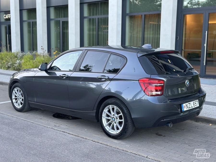Pelēks BMW 118 2014 Viļņa, ar dzinēja tilpumu 2.00 L un nobraukumu 280 tūkst. km par 4900 €, foto 7 vietnē AUTOMOTO.COM.LV