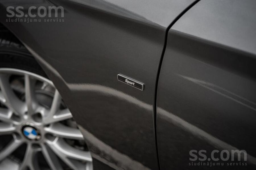 Grey BMW 118 2015 in Riga, with an engine capacity of 1.60 L and mileage of 169 thousand km for 8450 €, photo 10 on AUTOMOTO.COM.LV