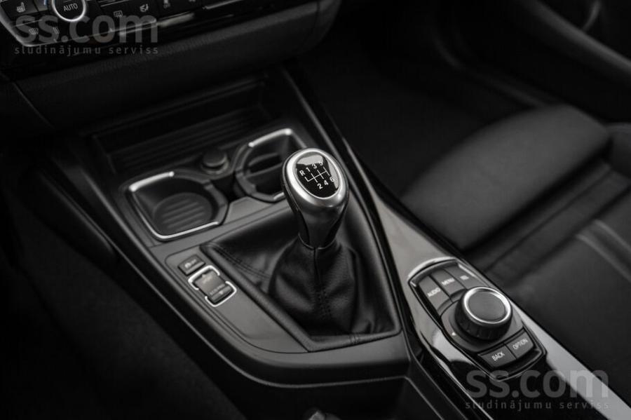 Grey BMW 118 2015 in Riga, with an engine capacity of 1.60 L and mileage of 169 thousand km for 8450 €, photo 21 on AUTOMOTO.COM.LV