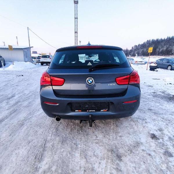 Grey BMW 118 2017 in Vilnius, with an engine capacity of 1.50 L and mileage of 303 thousand km for 7500 €, photo 6 on AUTOMOTO.COM.LV
