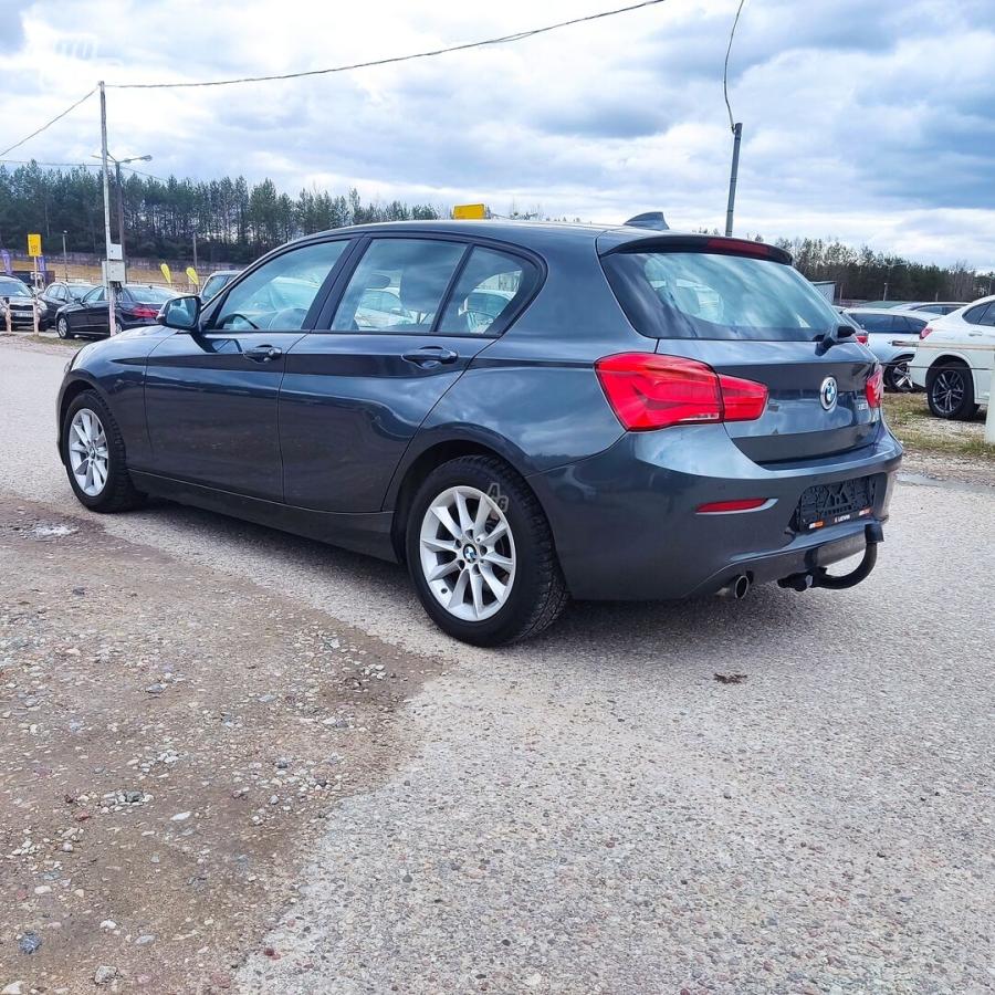 Grey BMW 118 2017 in Vilnius, with an engine capacity of 1.50 L and mileage of 303 thousand km for 6900 €, photo 7 on AUTOMOTO.COM.LV