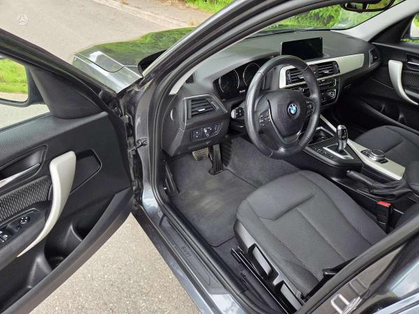 Pelēks BMW 118 2017 Kauņa, ar dzinēja tilpumu 1.50 L un nobraukumu 203 tūkst. km par 8989 €, foto 9 vietnē AUTOMOTO.COM.LV