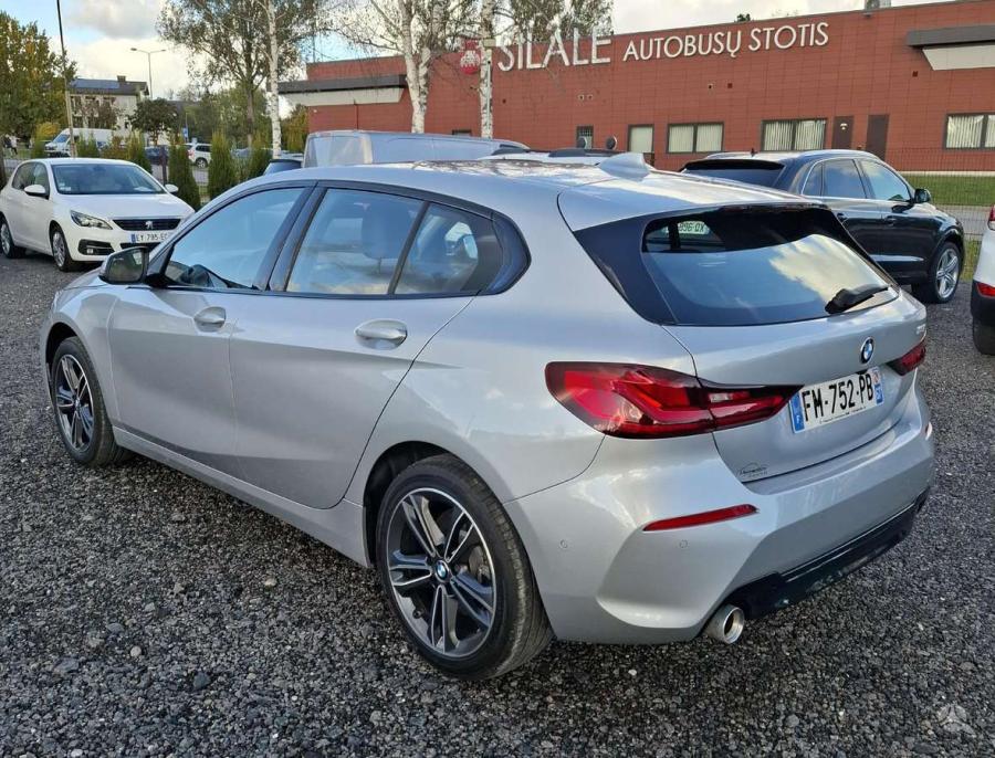 Grey BMW 118 2019 in Silale, with an engine capacity of 1.50 L and mileage of 13 thousand km for 14800 €, photo 3 on AUTOMOTO.COM.LV