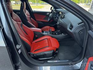 Pelēks BMW 118 2020 Rīga, ar dzinēja tilpumu 1.50 L un nobraukumu 195 tūkst. km par 17500 €, foto 14 vietnē AUTOMOTO.COM.LV