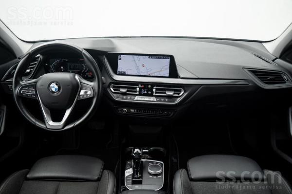 Pelēks BMW 118 2020 Tallina, ar dzinēja tilpumu 1.50 L un nobraukumu 67 tūkst. km par 18999 €, foto 2 vietnē AUTOMOTO.COM.LV