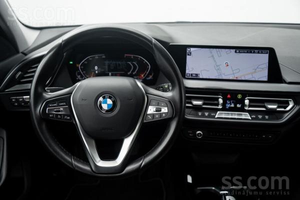 Pelēks BMW 118 2020 Tallina, ar dzinēja tilpumu 1.50 L un nobraukumu 67 tūkst. km par 18999 €, foto 9 vietnē AUTOMOTO.COM.LV