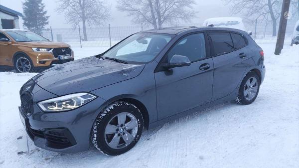 Pelēks BMW 118 2021 Klaipėda, ar dzinēja tilpumu 1.50 L un nobraukumu 33 tūkst. km par 19890 €, foto 3 vietnē AUTOMOTO.COM.LV