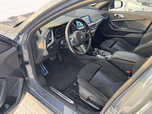 Pelēks BMW 118 2021 Panevēža, ar dzinēja tilpumu 2.00 L un nobraukumu 124 tūkst. km par 18900 €, foto 6 vietnē AUTOMOTO.COM.LV